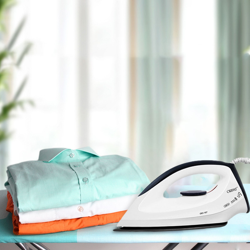Dry iron vs Steam iron: What is Best for Clothes